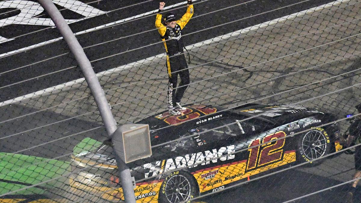 Race Results: NASCAR Cup Series Iowa Corn 350 at Iowa Speedway